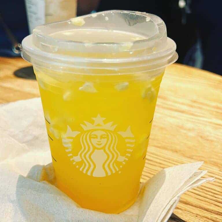 14 Refreshing Starbucks Lemonade Drinks for a Fresh Twist