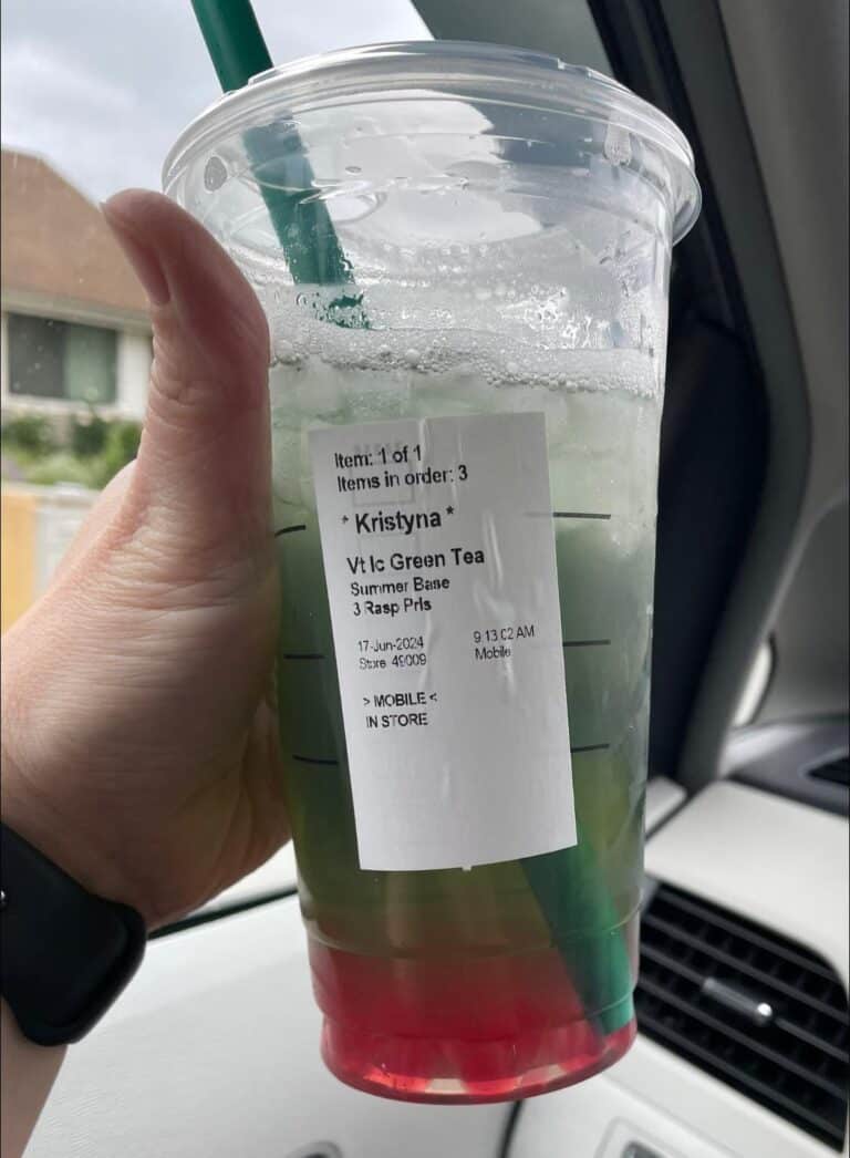 18 Secret Menu Starbucks Refreshers For Summer To Try (2024)