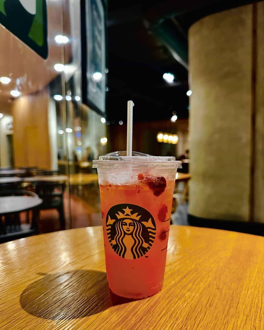 14 Refreshing Starbucks Lemonade Drinks for a Fresh Twist