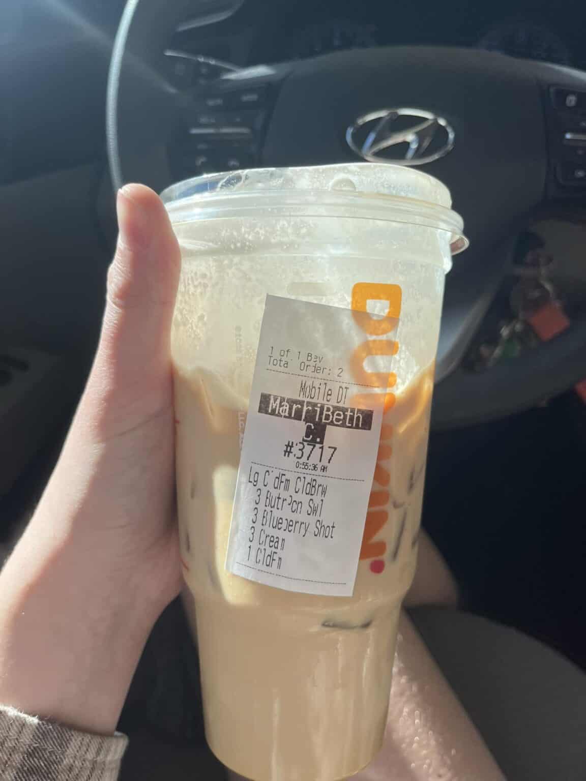 25 Best Coffee Drinks At Dunkin' Donuts (+Secret Menus)