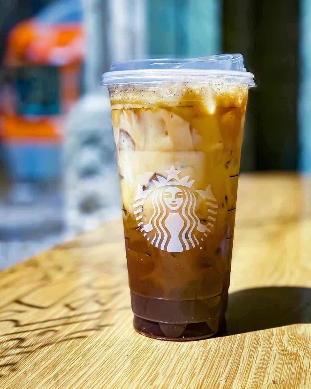 19 Starbucks Low-Calorie Drinks For Staying On Track