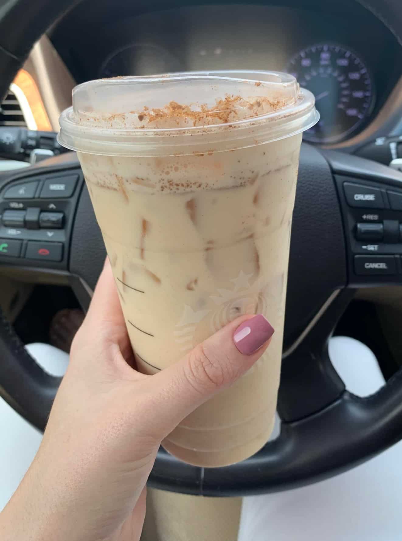 19 Best Starbucks Iced Tea Drinks For a Cool and Tasty Treat