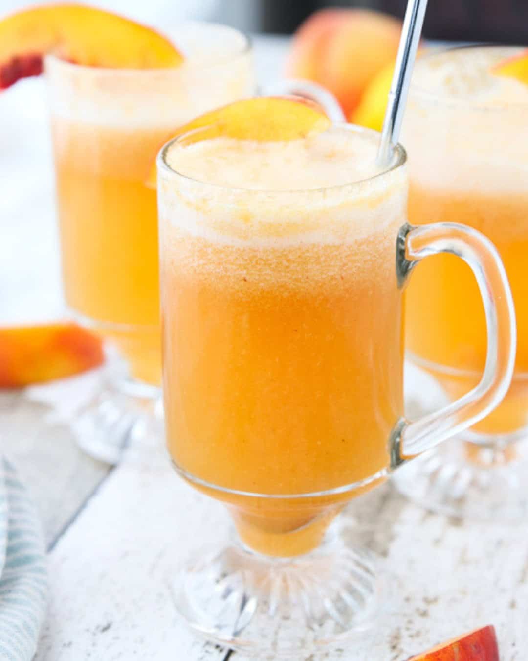 21 Easy-to-make Peach Drinks For This Summer