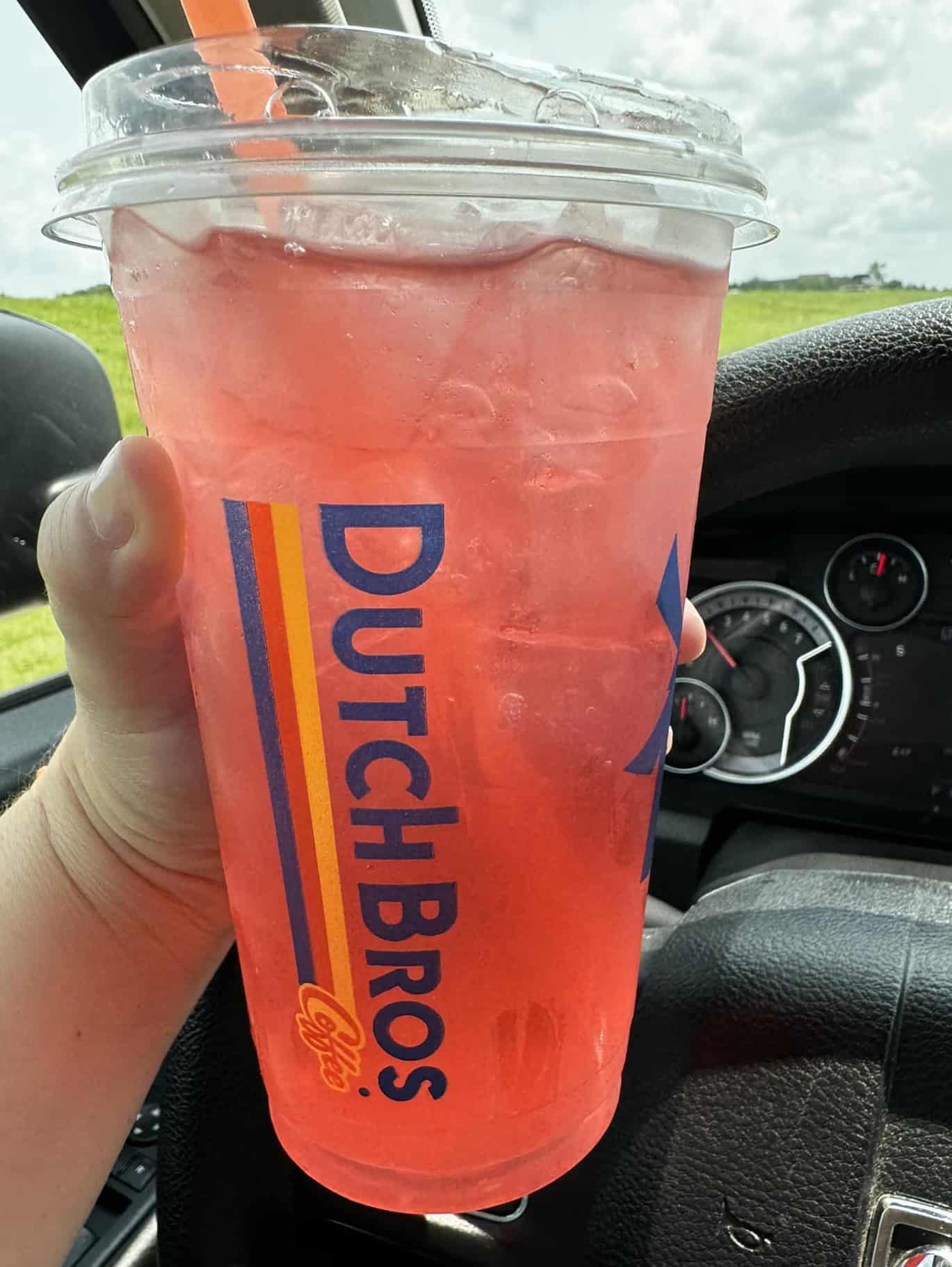 23 Refreshing Dutch Bros Lemonade Drinks That You'll Love