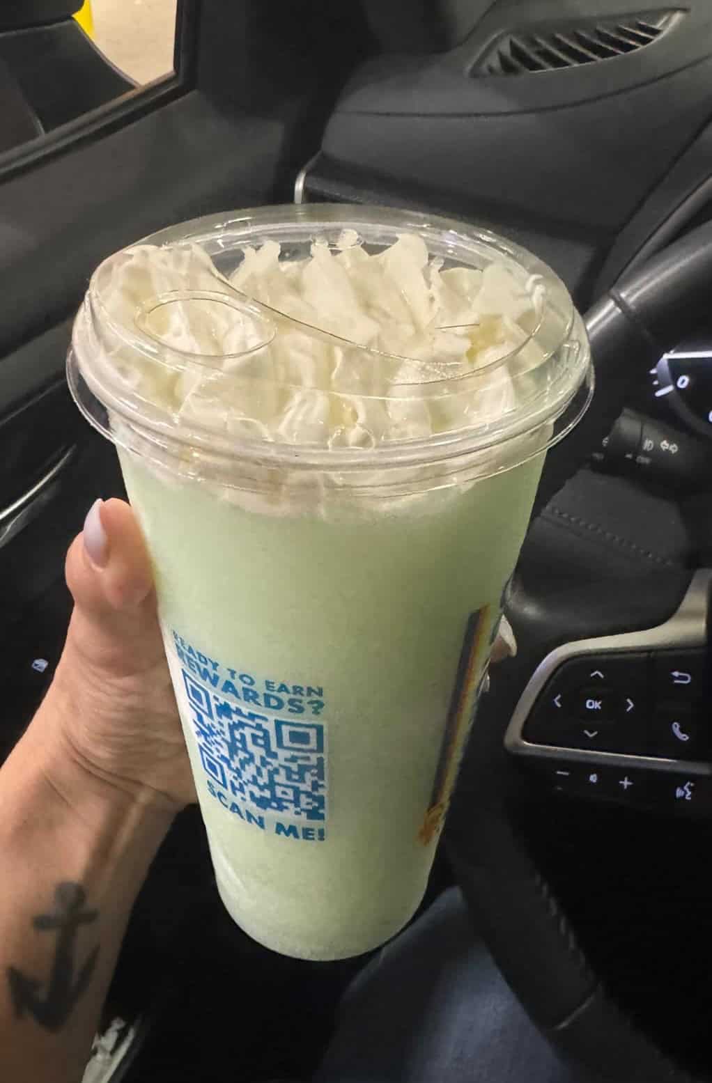 23 Refreshing Dutch Bros Lemonade Drinks That You'll Love