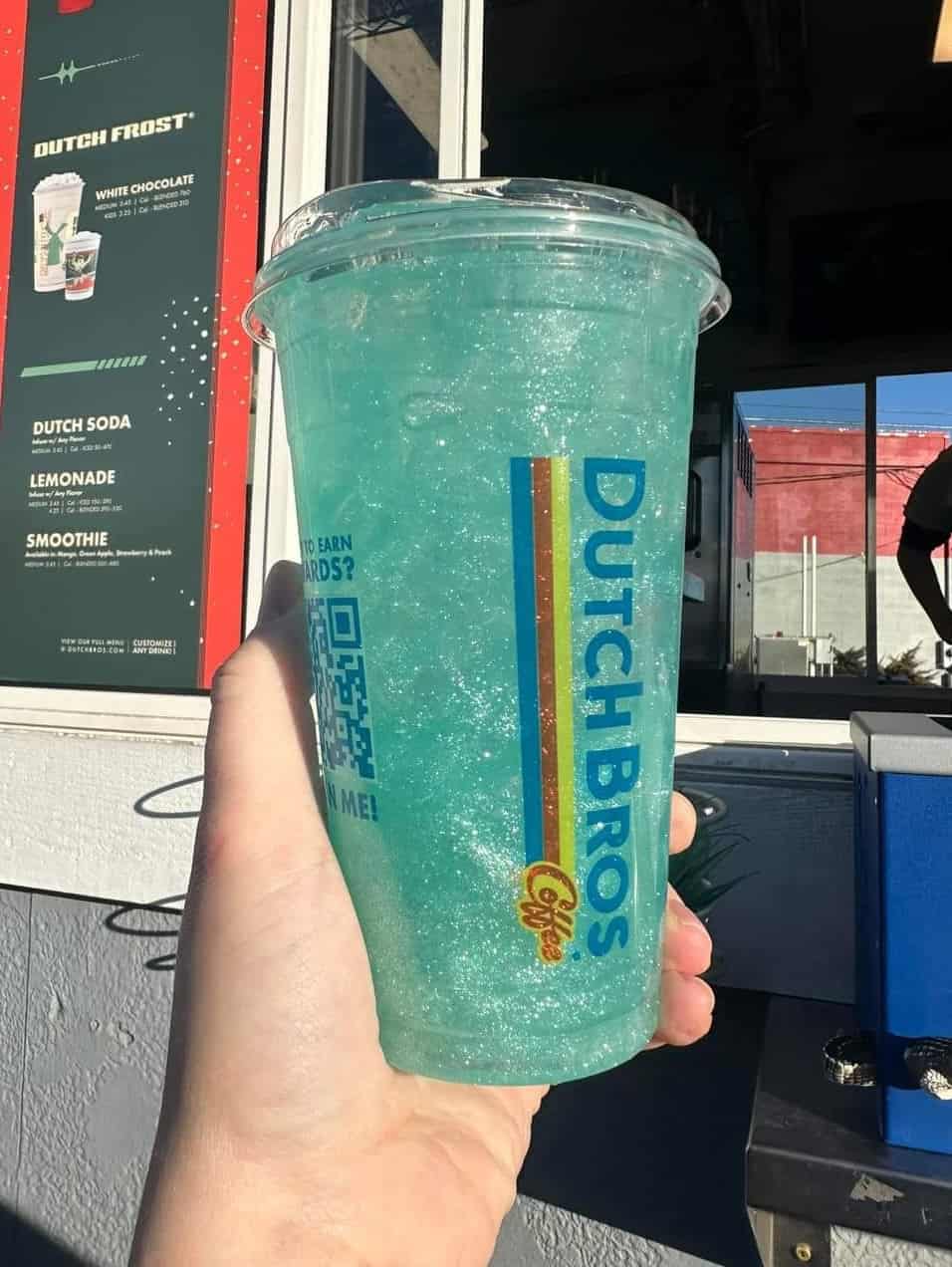23 Refreshing Dutch Bros Lemonade Drinks That You'll Love