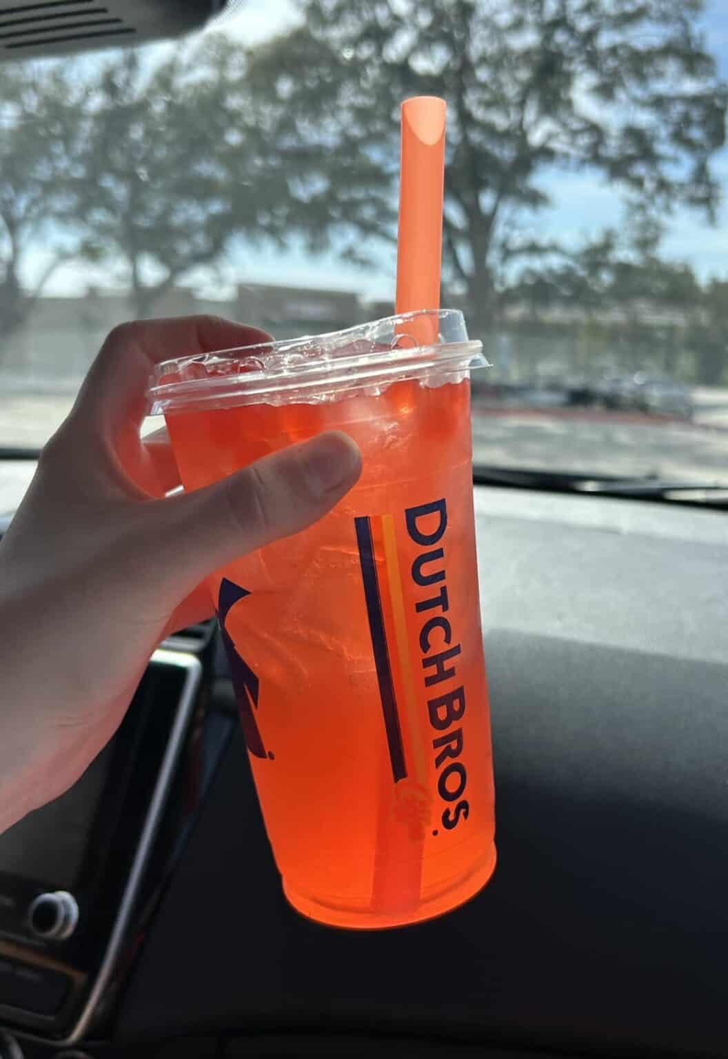 23 Refreshing Dutch Bros Lemonade Drinks That You'll Love