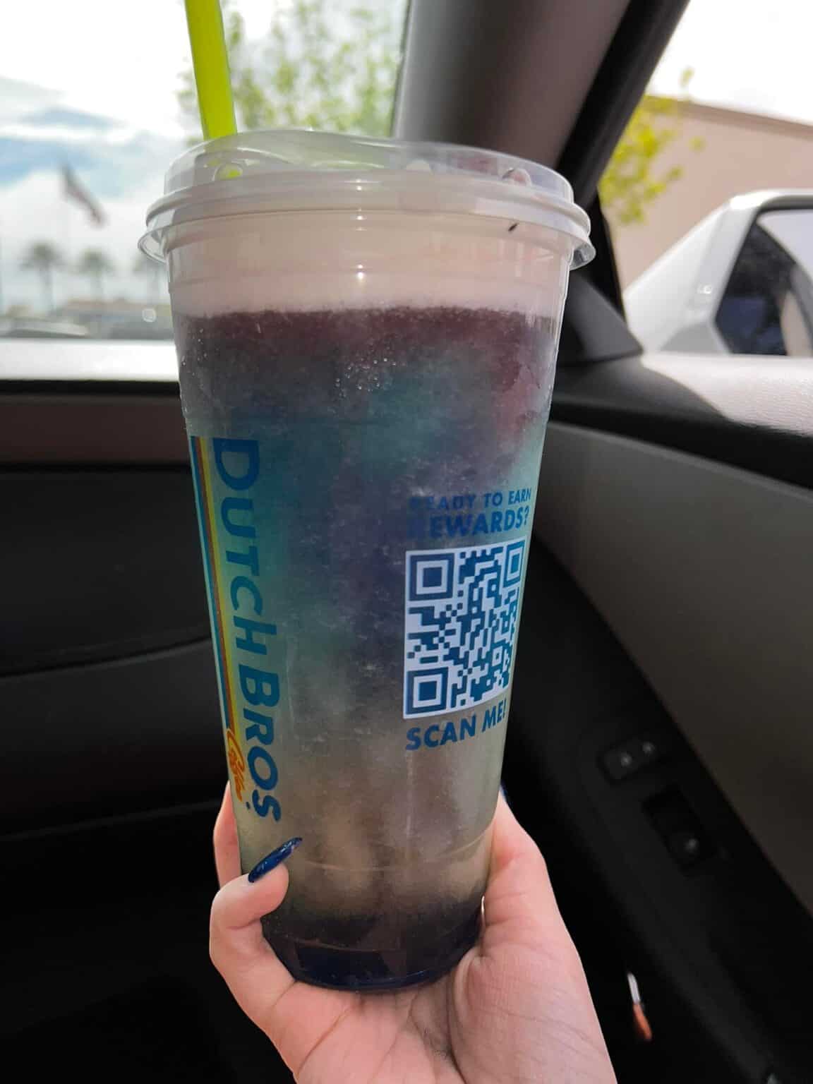23 Refreshing Dutch Bros Lemonade Drinks That You'll Love