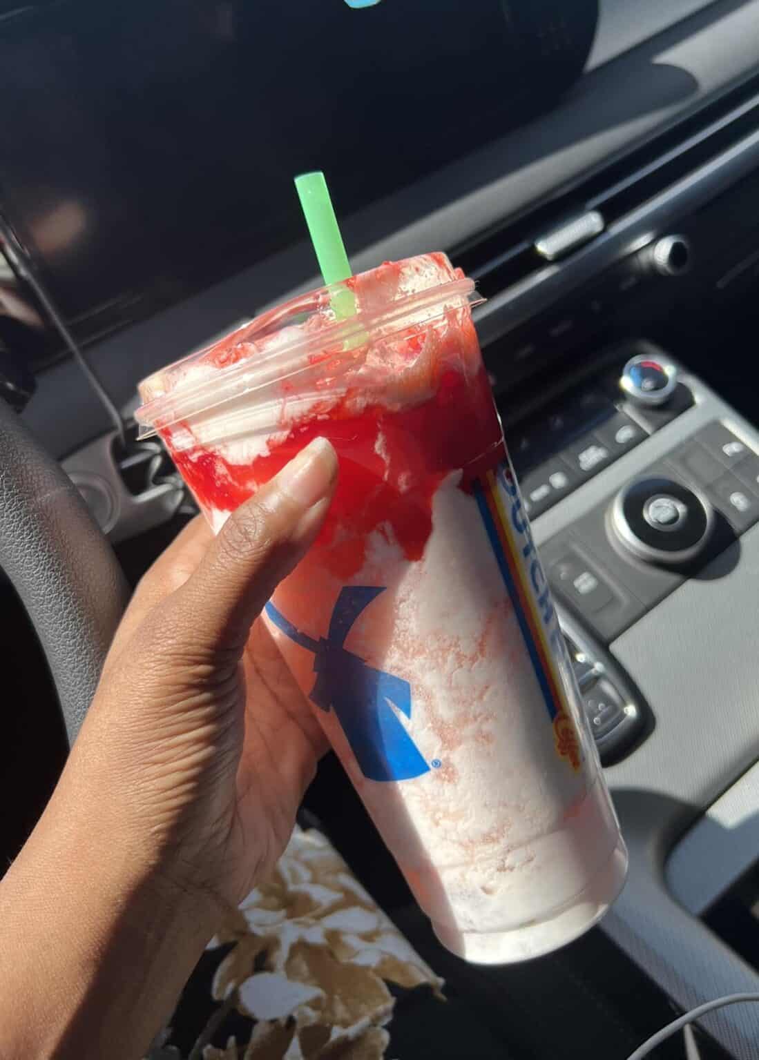 23 Refreshing Dutch Bros Lemonade Drinks That You'll Love