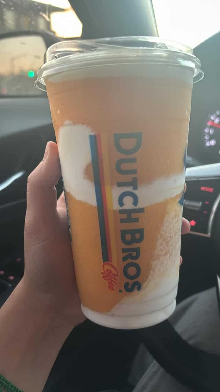 13 Best Dutch Bros Smoothies That Are Irresistibly Flavorful